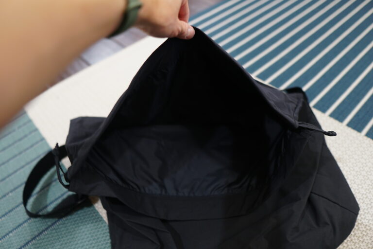 UNIQLO U Drawstring Shoulder Bag | Japan Masterpiece