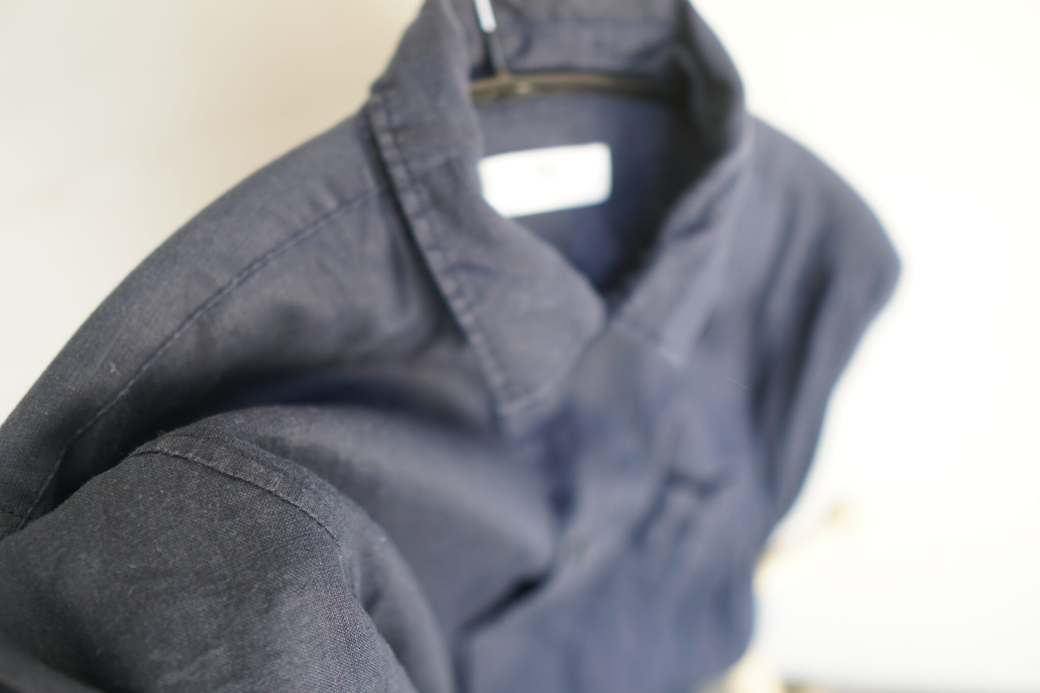 UNIQLO Premium Linen Long-Sleeve Shirt Review | Japan Masterpiece